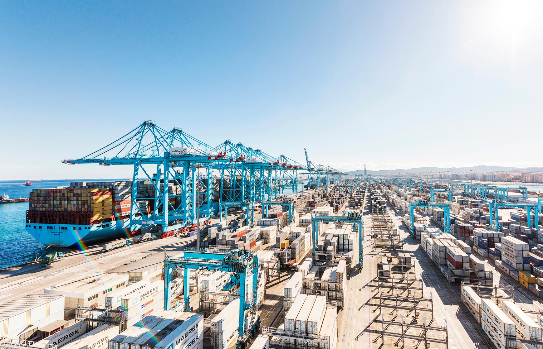 Safety & Security - APM Terminals