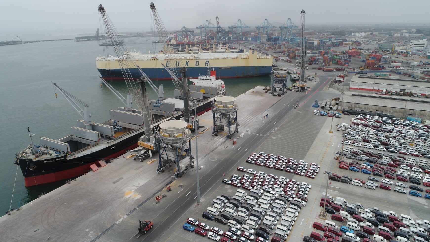 Cargo - APM Terminals