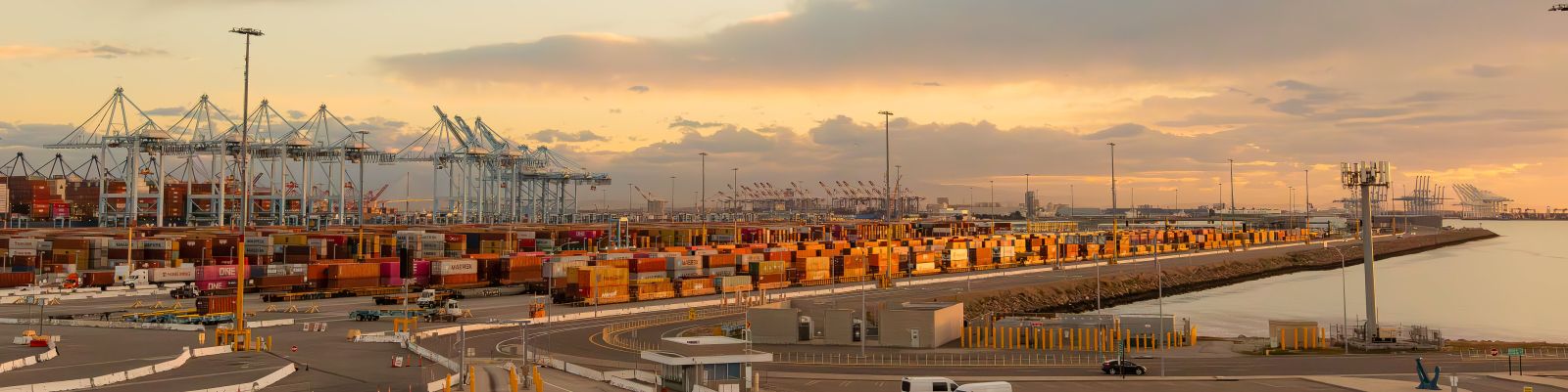 On-dock Rail - APM Terminals